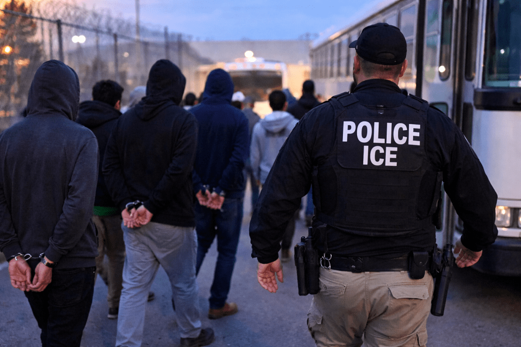 ICE data shows how Chicago raids led to arrests and transfers of 1,600 ...
